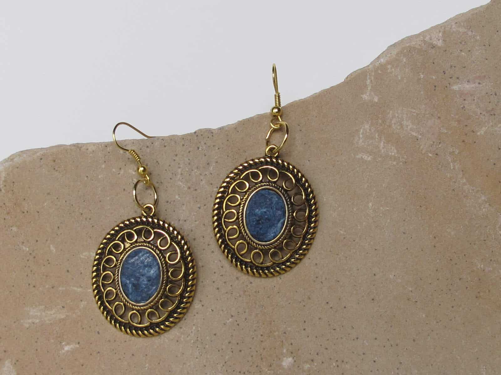 Jean Stone Jewelry • Recyclart